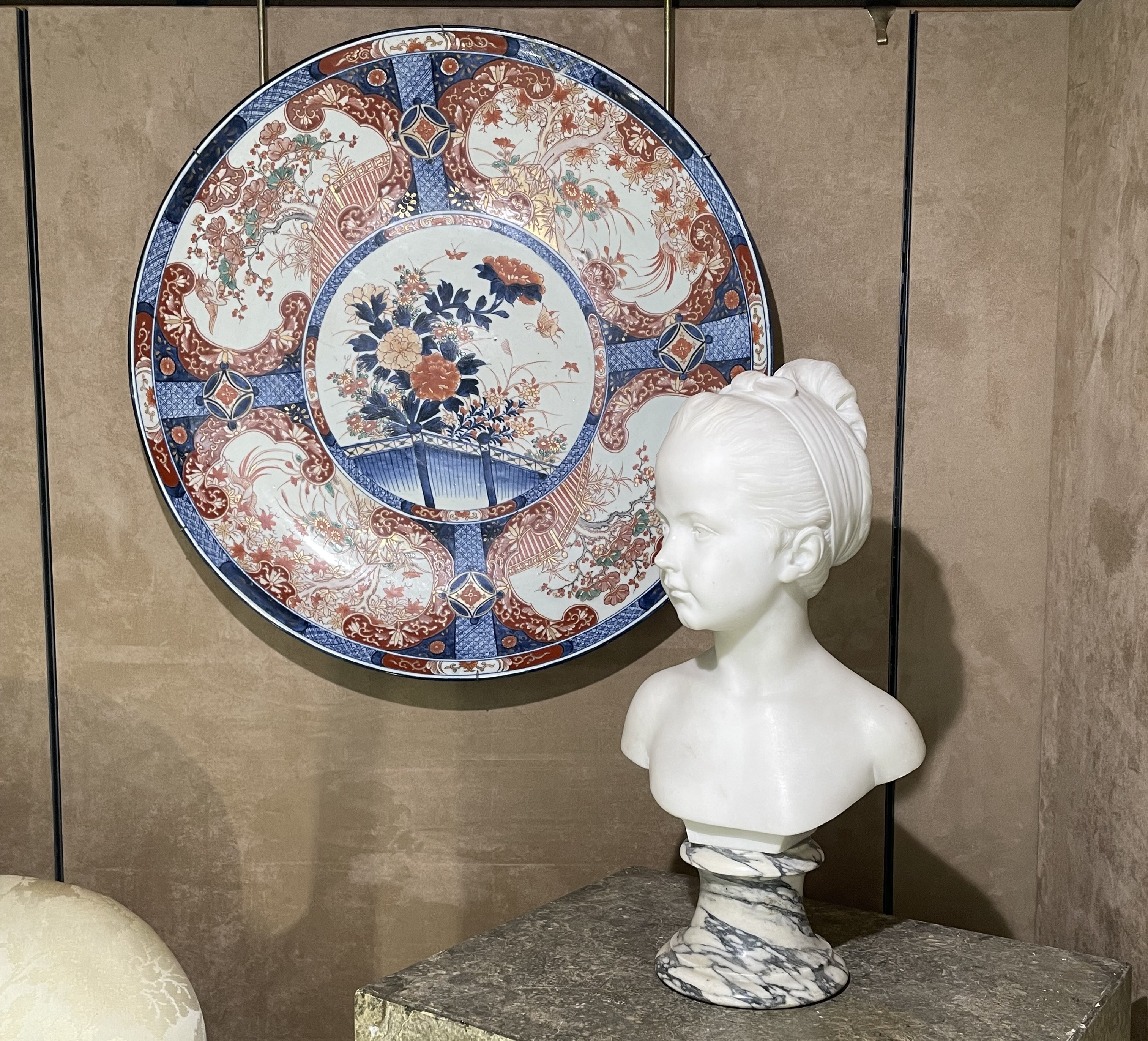 Galleries & Displays | Tennants Auctioneers